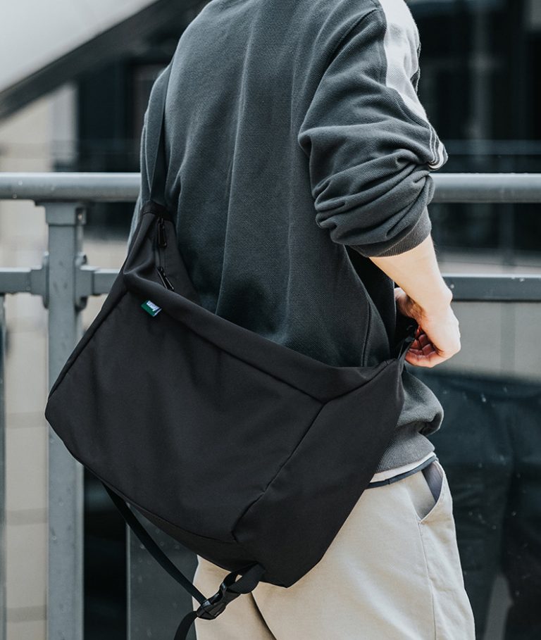 Messenger Bag - CircleQ Essentials