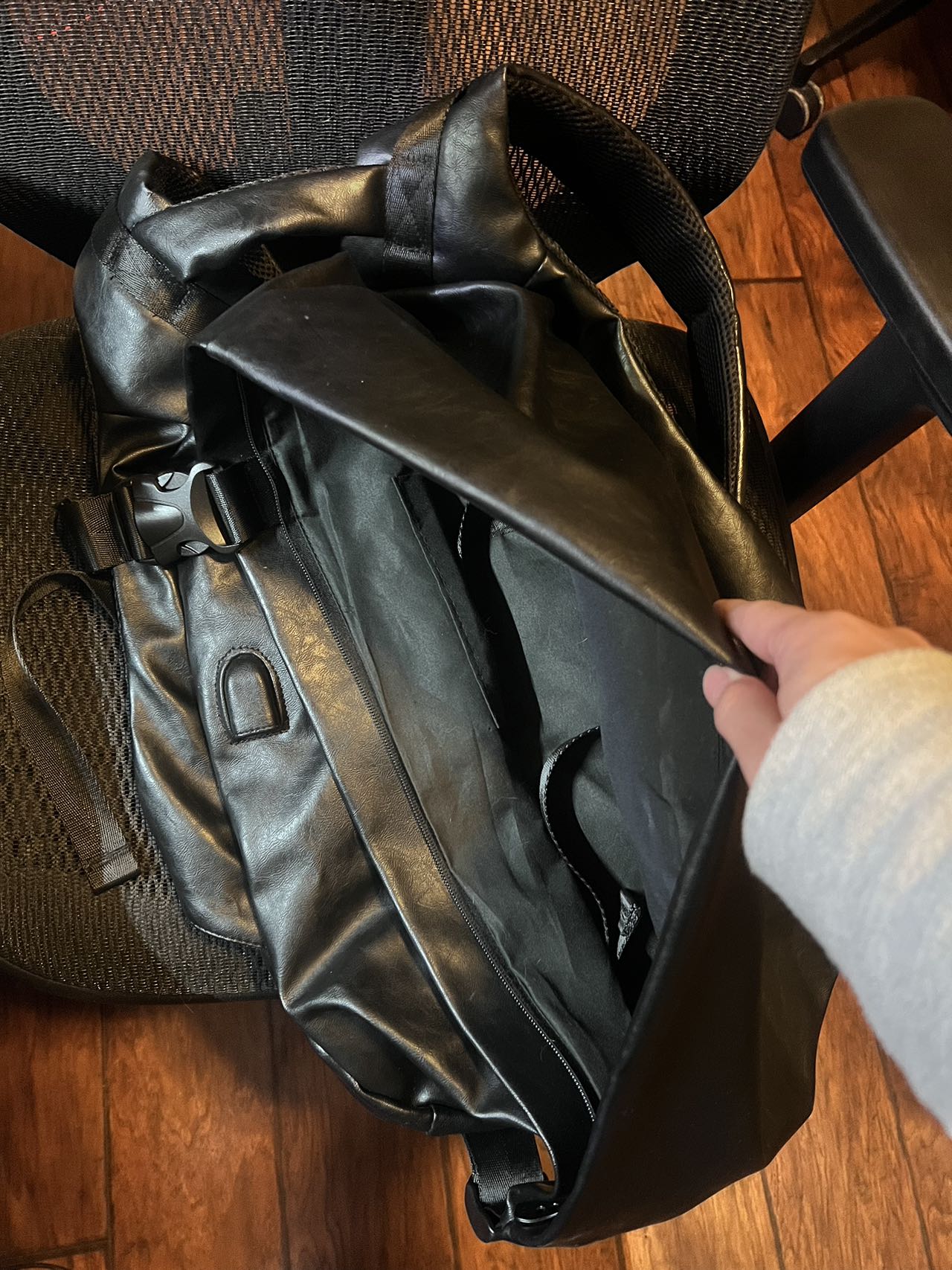 Backpack - CircleQ Essentials